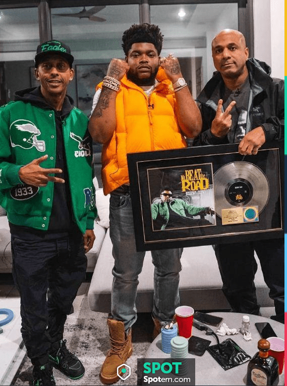 Louis Vuitton Beige Mini Monogram LV Ranger Boots portée par BossMan ...