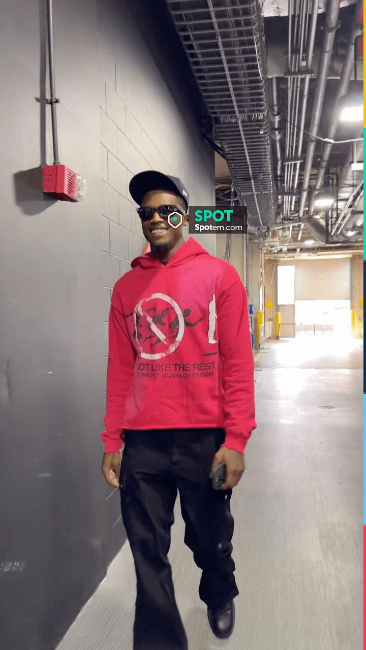 Ray Ban x Meta Matte Black Wayfarer Camera Sunglasses worn by Tee ...