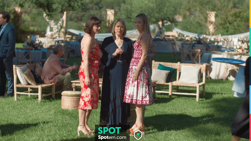 See By Chloe Tan Leather Block Heel Sandals worn by Rose Defoe (Fiona ...