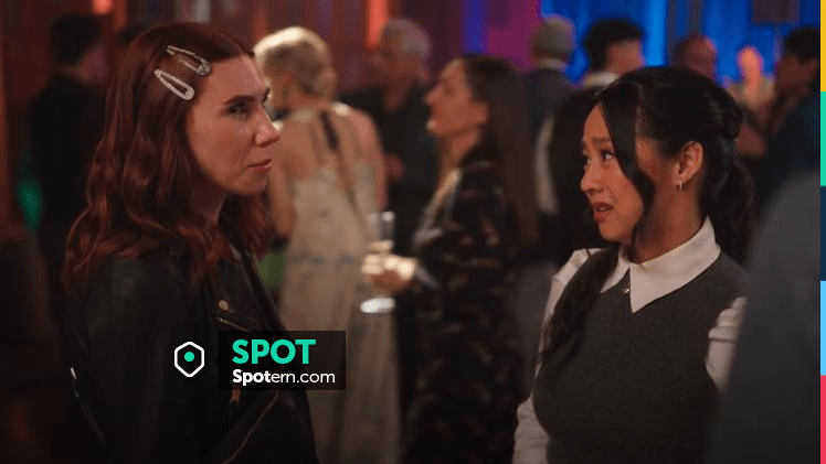 Allsaints Elora Cropped Leather Biker Jacket worn by AJ (Zosia Mamet ...