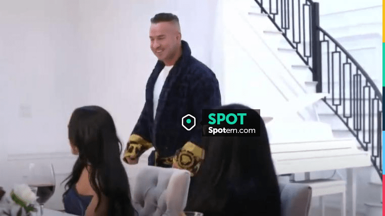 Versace Unisex Barocco Sleeve Robe worn by Mike Sorrentino as seen in ...