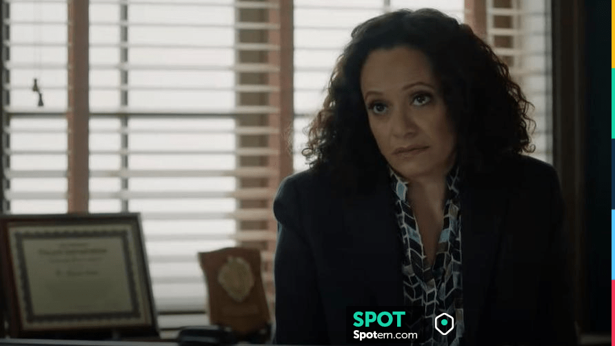 Nic+Zoe Women's Herringbone Blues Top worn by Selena Soto (Judy Reyes ...