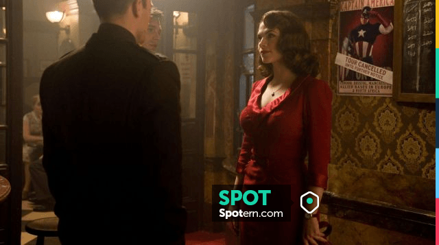 The shows Agent Peggy Carter (Hayley Atwell) in Captain America : The ...