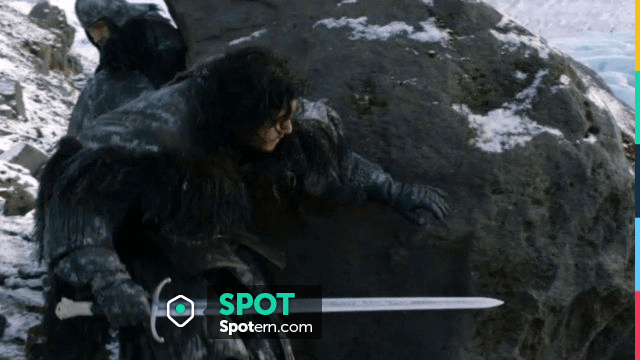 The sword "Longclaw" from Jon Snow (Kit Harington) in Game of Thrones ...