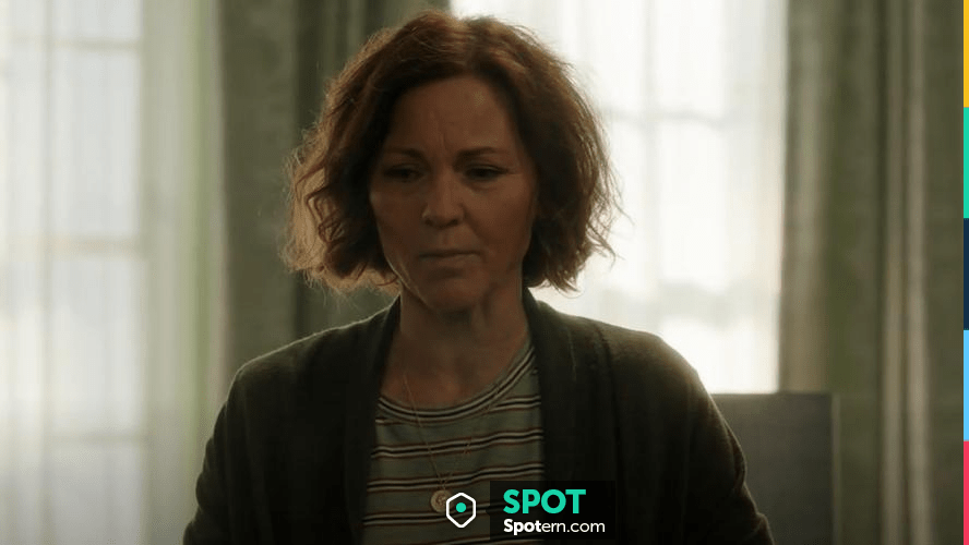 Madewell Ancient Coin Necklace worn by Margaret Reed (Kelli Williams ...