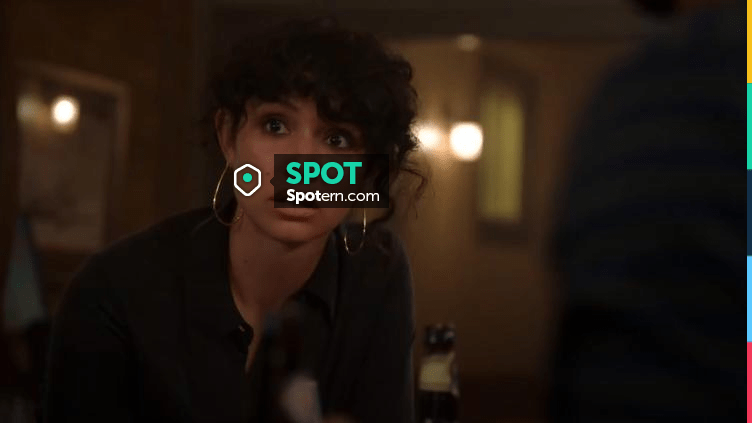 Jennifer Fisher 2" Teardrop Lilly Hoops usados por Stella Kidd (Miranda ...