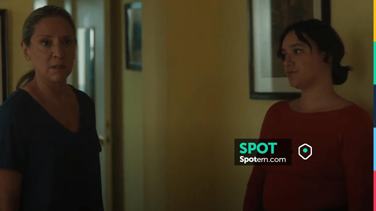 Rue Sophie Street Clef Top worn by Hana Gibson (Keisha Castle-Hughes ...