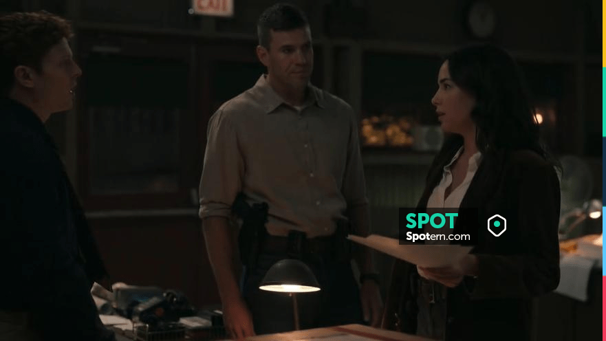 Frame Femme Blazer worn by Special Agent Lala Dominguez (Mariel Molino ...