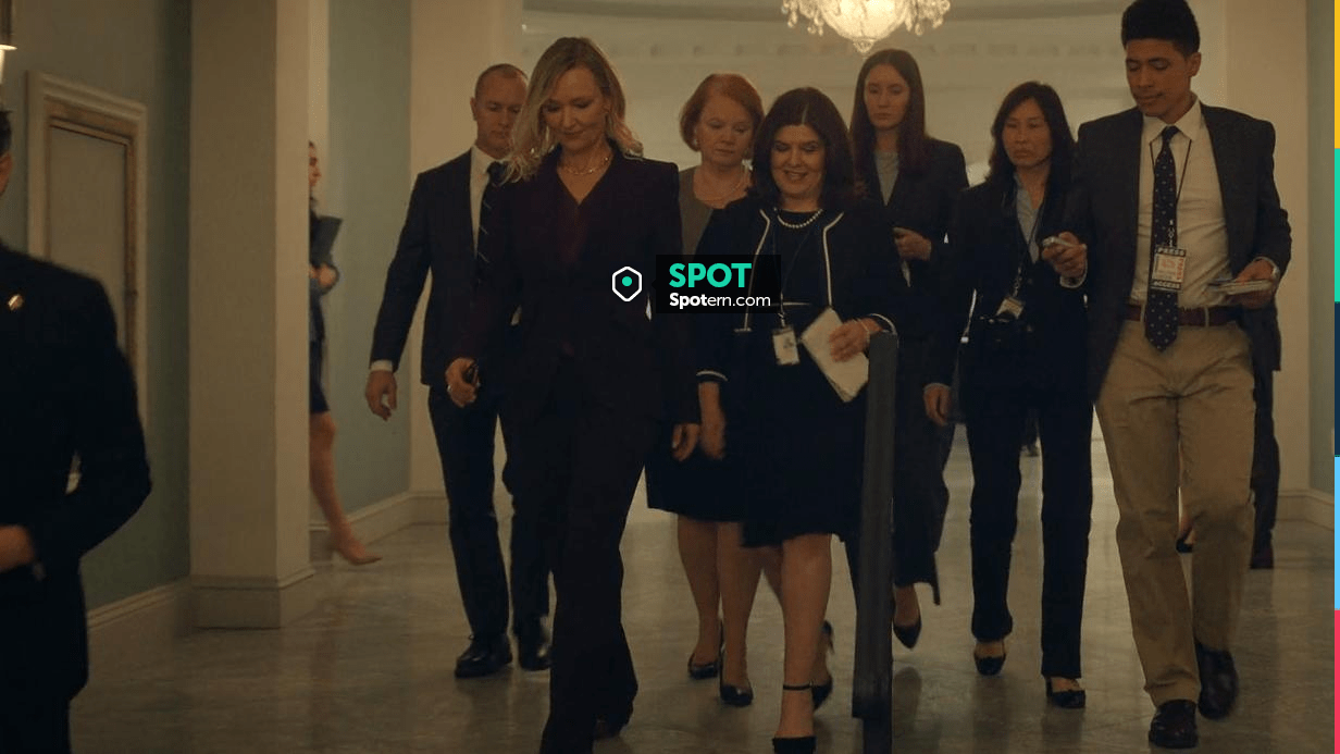 McQueen Single-Breasted Wool Blazer Jacket worn by President Michelle ...