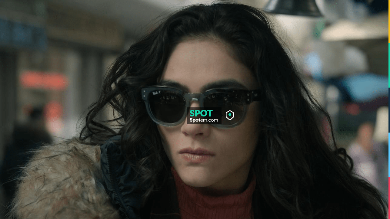 Ray Ban Mega Hawkeye worn by Noor Taheri (Arienne Mandi) as seen in The ...
