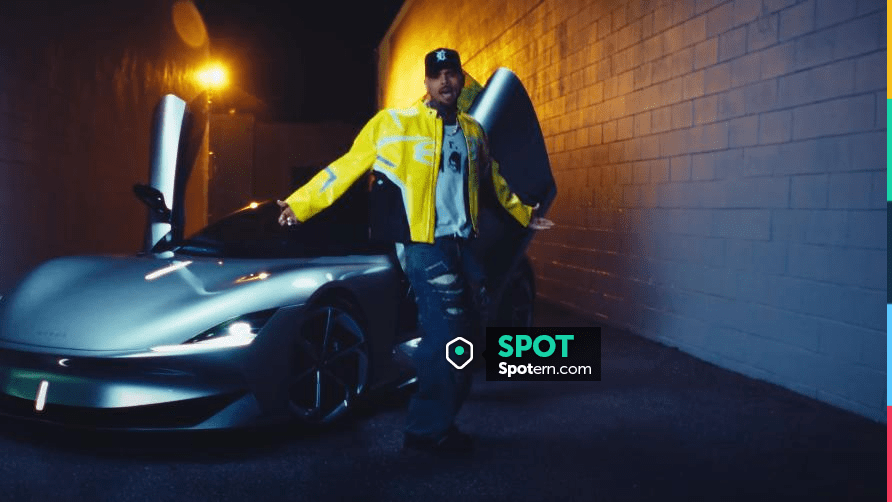 424 Washed Blue Slash-Destroyed Jeans worn by Chris Brown in Chris ...