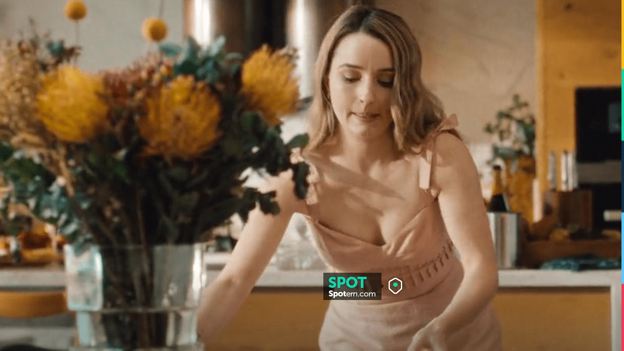 Vestido largo de Saint Armont Ella usado por Belle Gibson (Kaitlyn Dever) como se ve en Vinagre ...