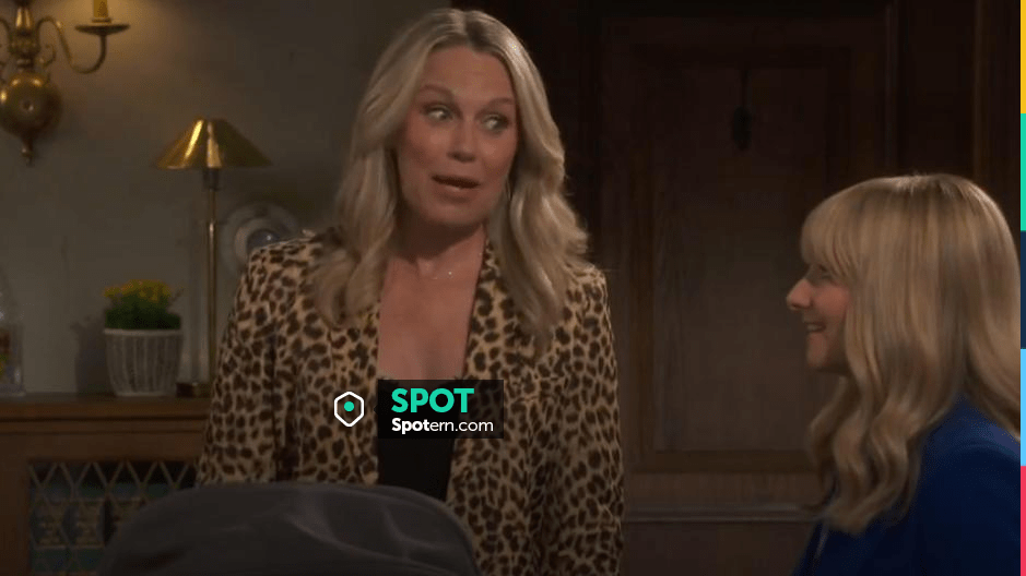 Gérard Darel Beila Printed Jacket worn by Heather (Jessica St. Clair ...