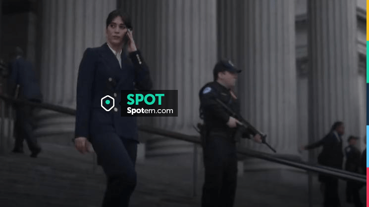 Ralph Lauren Wool Crepe Blazer worn by Alexandra Mullen (Lizzy Caplan ...