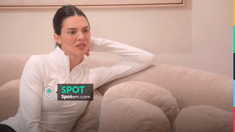 Alo Yoga Alosoft 1/2 Zip Rapid Pullover worn by Kendall Jenner as seen ...