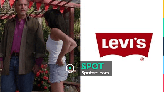 Levi's 501 original shorts in light wash used by Prue Halliwell ...