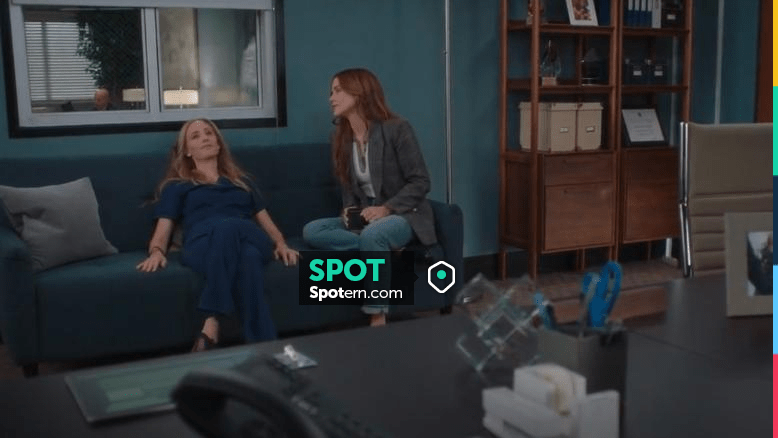 Vagabond Blanca Leather Loafers worn by Cass Beckman (Sophia Bush) as ...