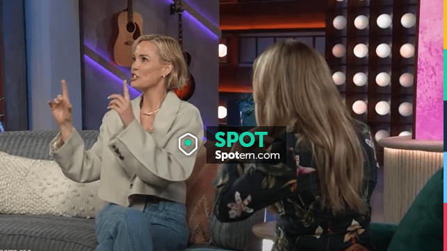 JW Anderson Cropped Rounded Tailored Jacket worn by Leslie Bibb as seen ...