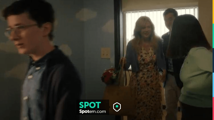 Coach Central Tote 39 worn by Kristine Barnett (Ellen Pompeo) as seen ...