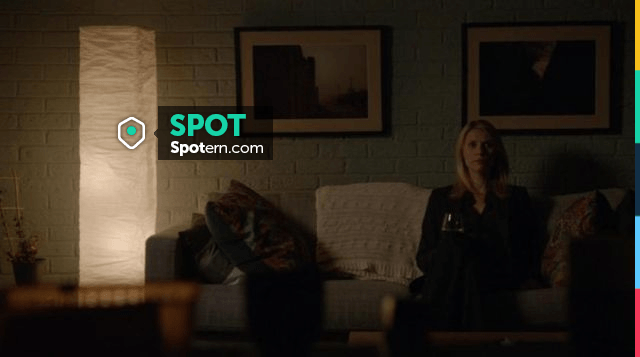 The lamp of Carrie Mathison (Claire Danes) in Homeland | Spotern