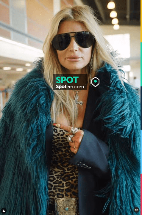 Loree Rodkin Diamond Trefoil Antique Drop Earrings worn by Jessica ...