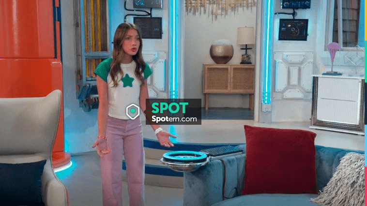 Free People Stardom Baby Tee In Lucky Green worn by Chloe Thunderman ...
