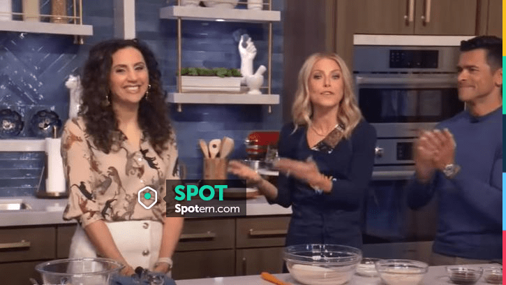 L'Agence Camille 3/4 Sleeve Blouse worn by Yumna Jawad as seen in LIVE ...