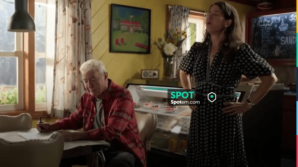 Max Studio One Size Ruffle V-Neck Maxi Dress worn by Edna Cranebear ...