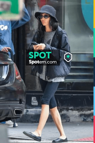 La veste Row Luciam portée par Zoe Kravitz à New York City post le mai ...