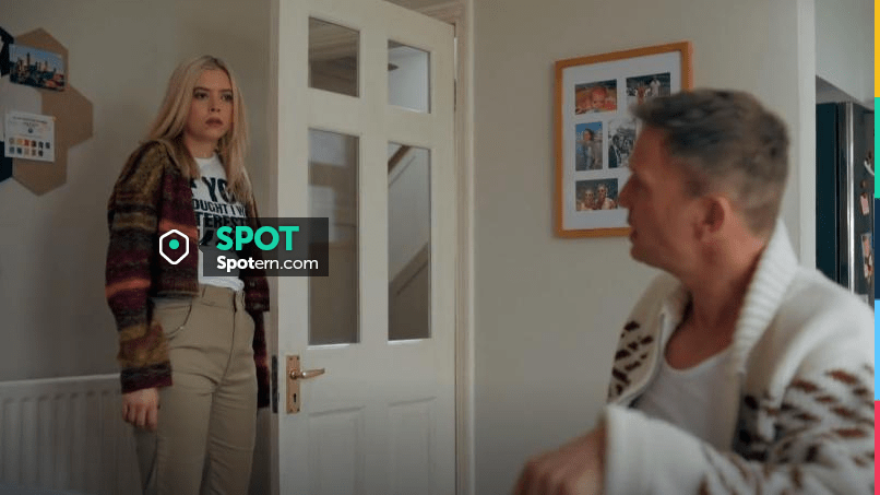 Urban Outfitters Space-Dye Cropped Cardigan worn by Beth Barnett (Megan ...