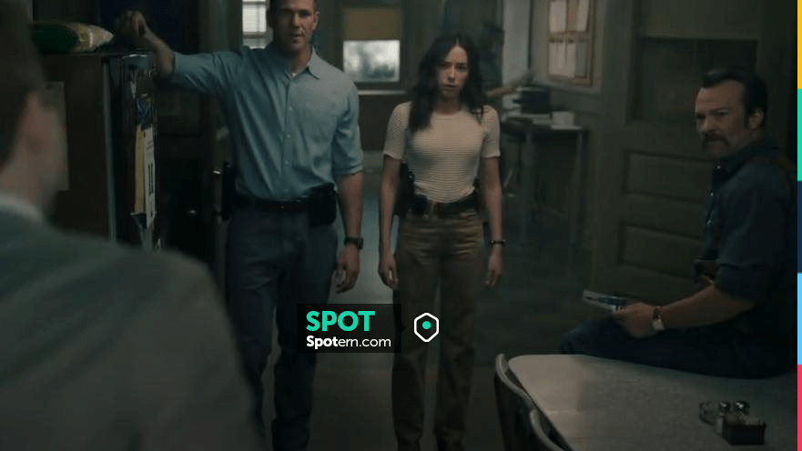 Ralph Lauren High Boy jeans worn by Special Agent Lala Dominguez ...