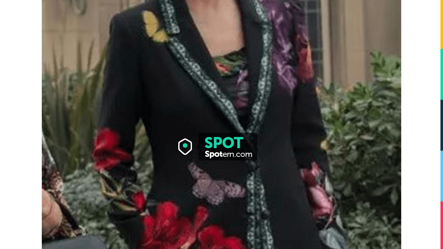Floral Butterfly Print Coat worn by Deborah Vance (Jean Smart) in Hacks ...