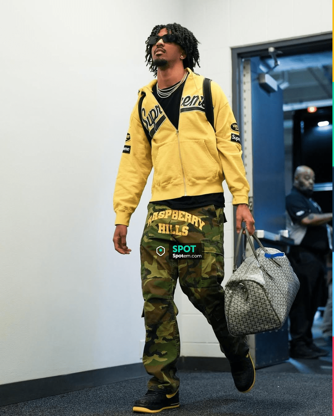 Gold+Vintage Green Camo Raspberry Hills Cargo Pants worn by Jayden ...