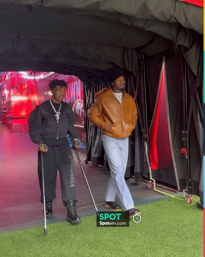 Bottega Veneta Black Leather Haddock Chelsea Boots portée par Stefon ...