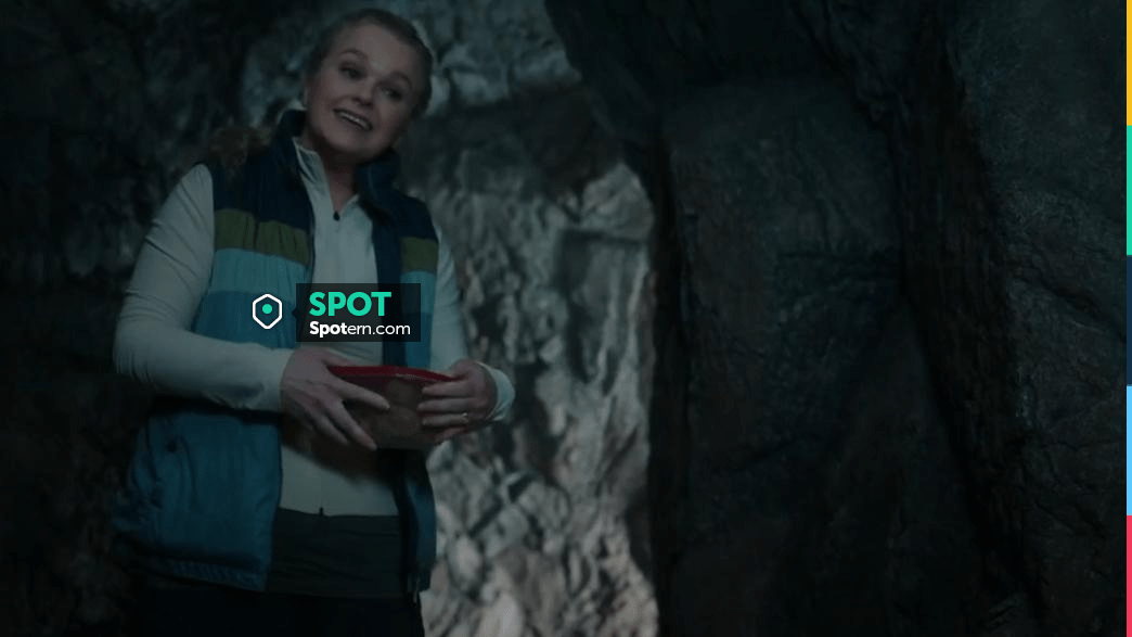 L.L.Bean Mountain Classic Puffer Vest worn by Liv Baker (Elizabeth ...