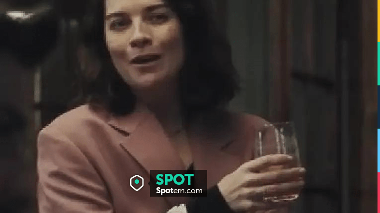 Nine Perfect Strangers Annie Murphy Pink Blazer of Imogen O'Clair ...