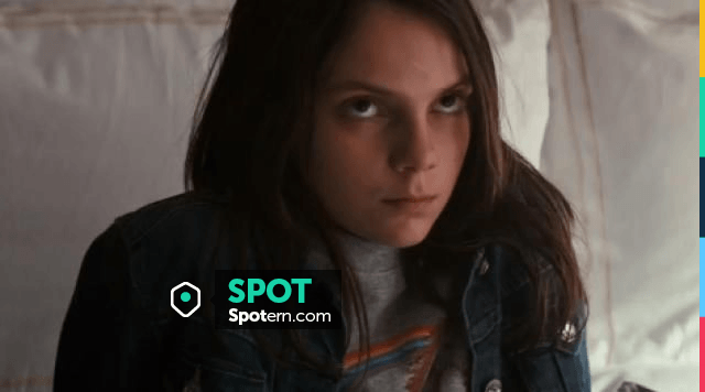 The jacket of Laura Kinney/ X-23 ( Dafne Keen ) in Logan | Spotern