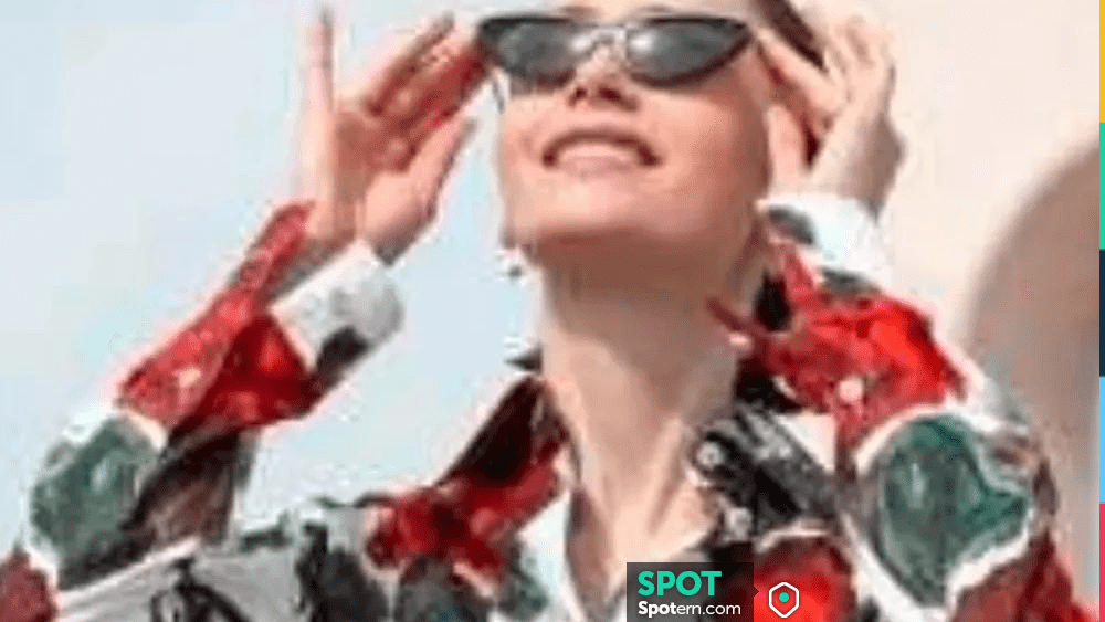 Camisa estampada con lazo de coño rosa de Emily Cooper (Lily Collins ...