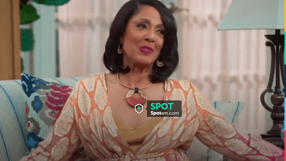 Zara Limited Edition Bohemian Wooden Necklace worn by Anastasia ...