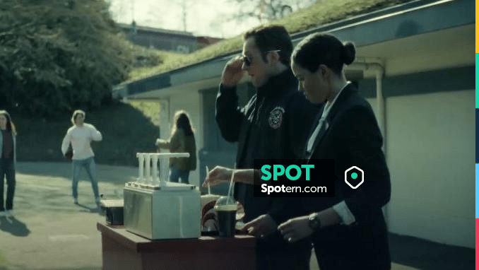 Theory Carissa Blazer worn by Michelle Calderone (Jurnee Smollett-Bell ...