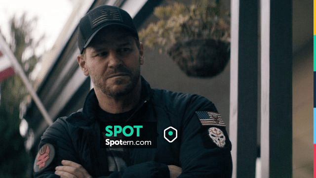 Crye Precision Loft Jacket worn by Jason Hayes (David Boreanaz) in SEAL ...