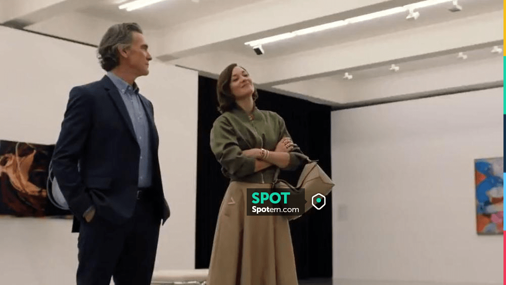 Loewe Medium Puzzle Bag in Taupe worn by Celine Dumont (Marion ...