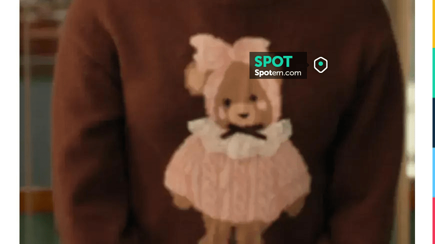 Bear Graphic Sweater of Ainsley (Stephanie Styles) in Loot (S02) | Spotern