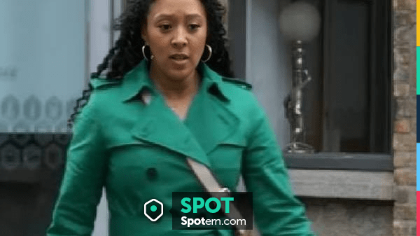 Haunted Harmony Mysteries : Enterré à C Tamera Mowry Green Coat | Spotern