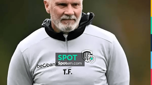 Thorsten Fink UEFA Europa League 2025 Sweatshirt | Spotern