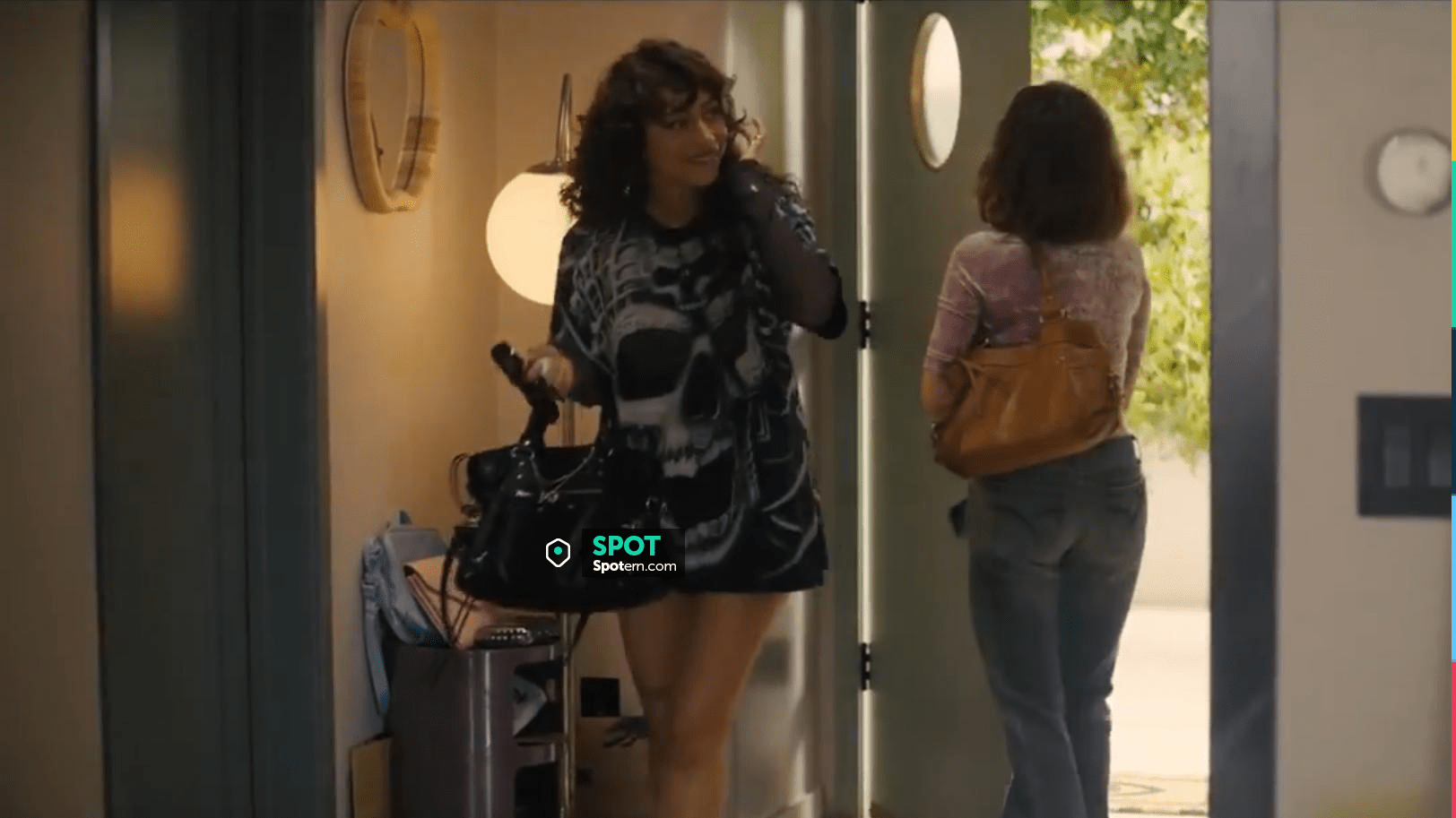 Balenciaga Le City First Bag worn by Tallulah (Odessa A'zion) as seen ...