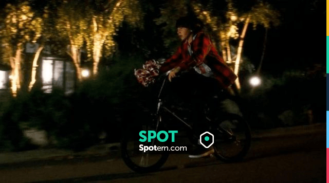 Sneakers black and white, Robbie Weaver (Jonah Bobo) in Crazy, Stupid ...