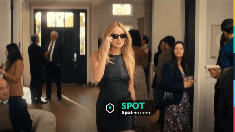 SPRWMN Robe Audrey portée par Morgan (Justine Lupe) comme on le voit ...