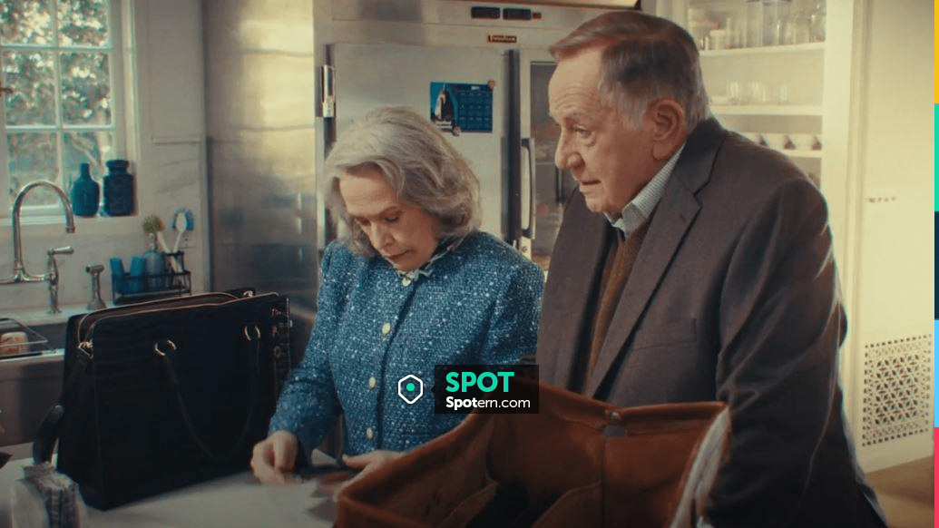 Anine Bing Veste en tweed ambré portée par Madeline 'Matty' Matlock ...