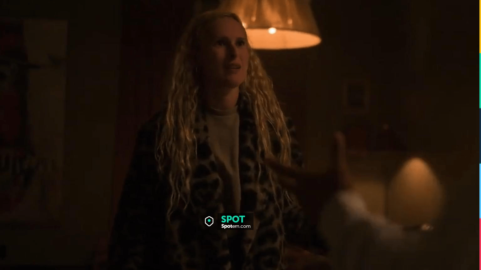 Reformation Chloe Faux Fur Oversized Coat worn by Wendy Collins (Rumer ...